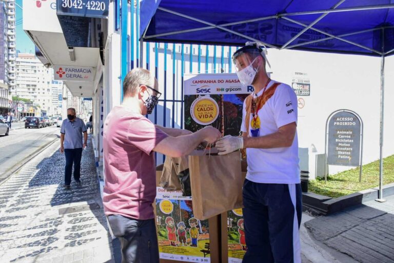 Sesc-PR inicia 13ª edição da Campanha do Agasalho - Portal do Comércio Sesc-PR inicia 13ª edição da Campanha do Agasalho - Portal do Comércio
